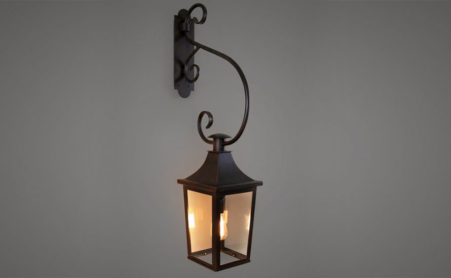 Alto Small Rectangular Wall Lantern – ada